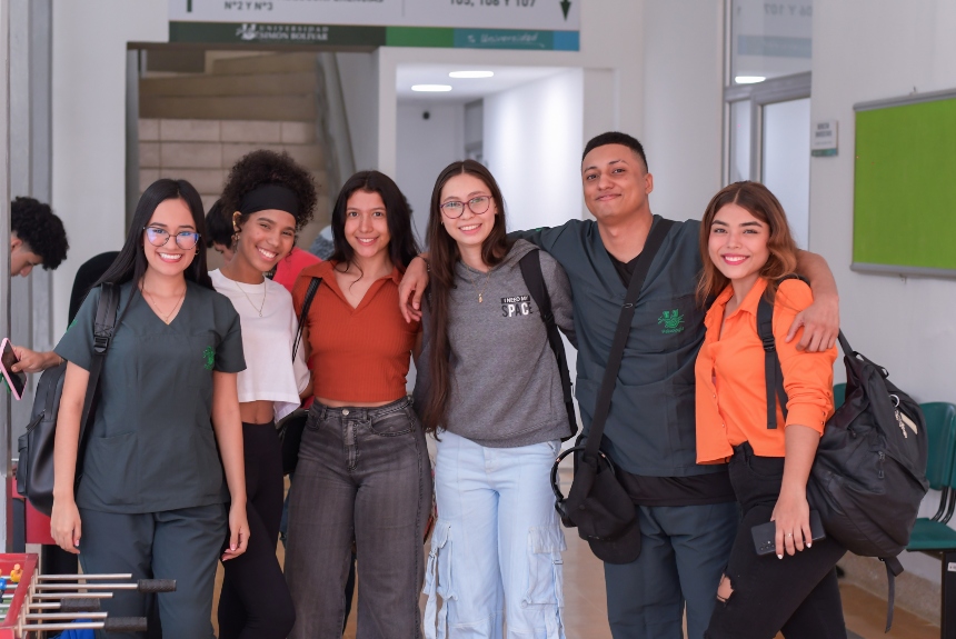 Unisimón graduará profesionales en menos tiempo